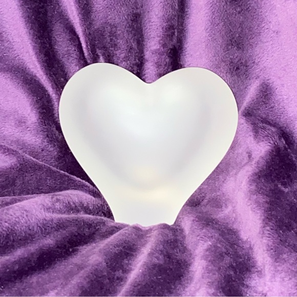 Svend Jensen | Accents | Svend Jensen Frosted Lead Crystal Heart Bud ...